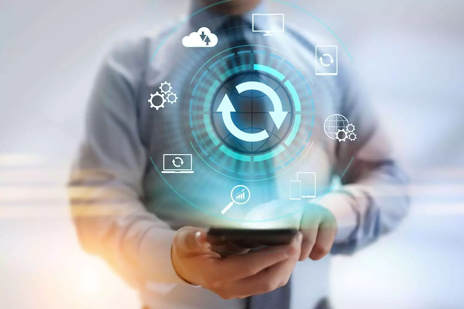 The Advantages and Disadvantages of Using AWS Hybrid Cloud | ERPA